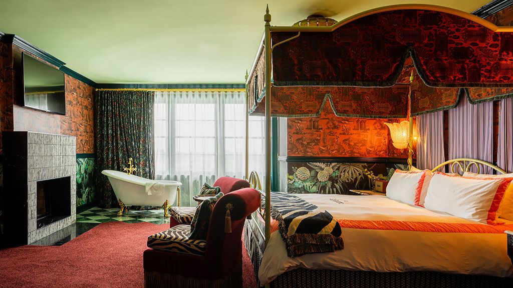 The Lafayette Hotel and Club, Greater San Diego, California